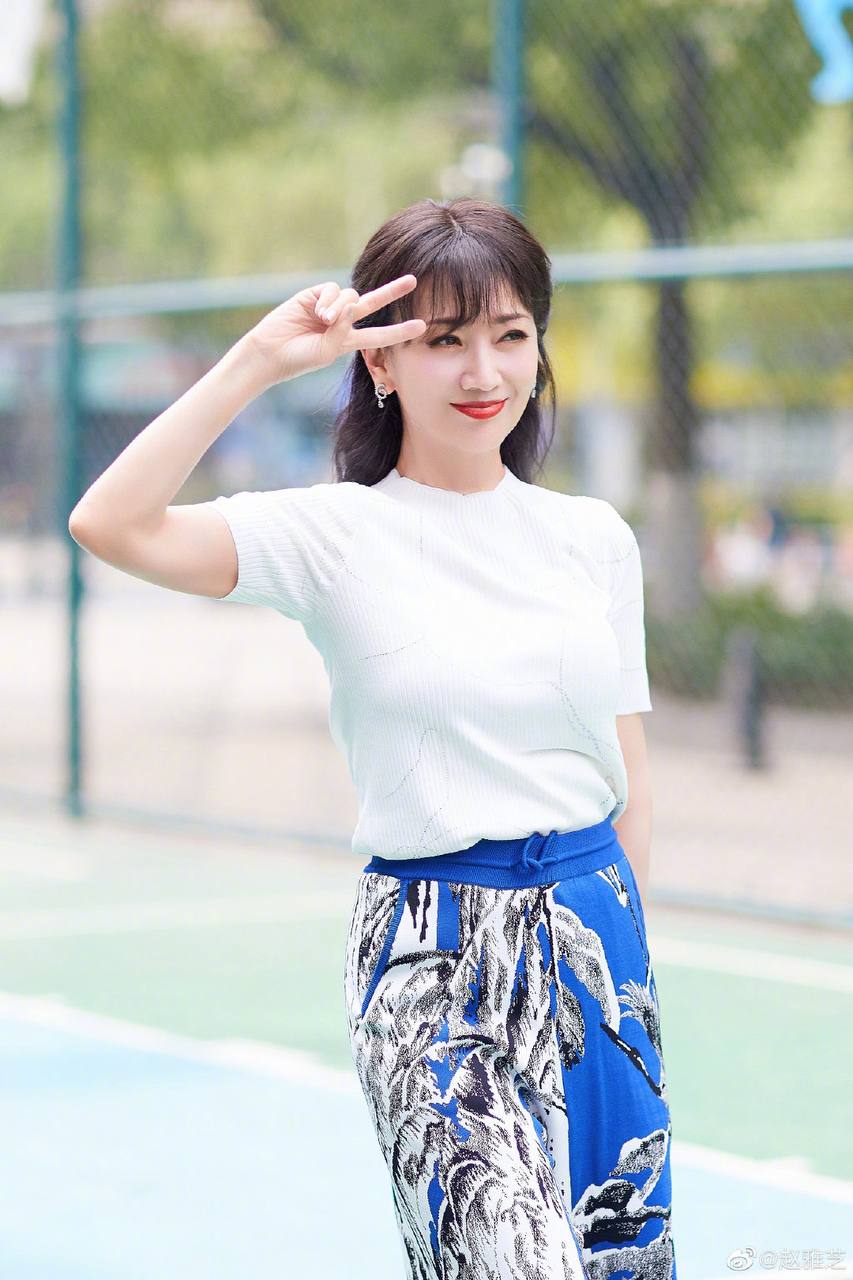 ទាយអាយុសឹងមិនដឹង! តារាស្រីជើងចាស់ហុងកុង Angie Chiu ត្រូវគេ..